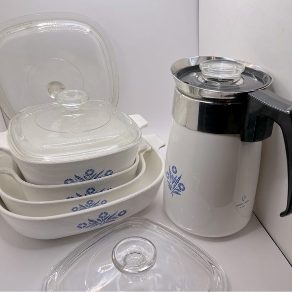 Corningware | Kitchen | Vintage Corningware Blue Cornflower 8 Piece Set ...